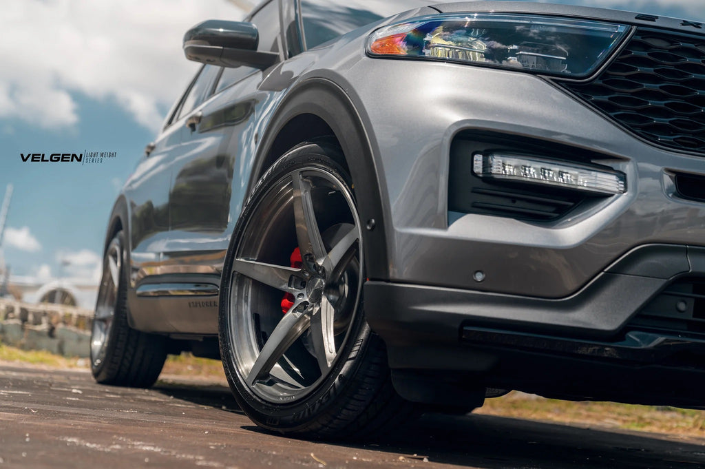 Velgen Classic5 V2 | Brushed Titanium | 5 Spoke Design – unleashedwheels